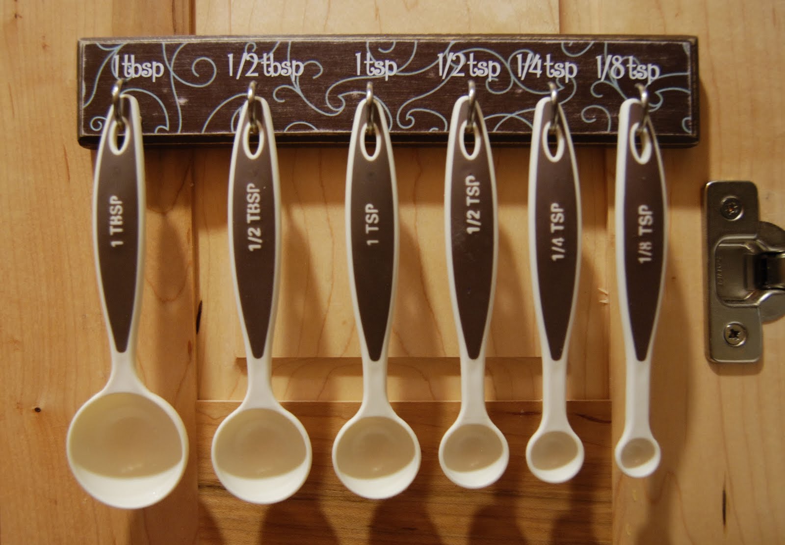 Measuring Cups/Spoons Organizer – Home and Garden