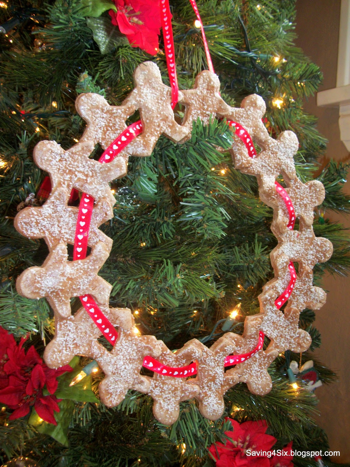 Gingerbread Cookie Wreath – Home and Garden