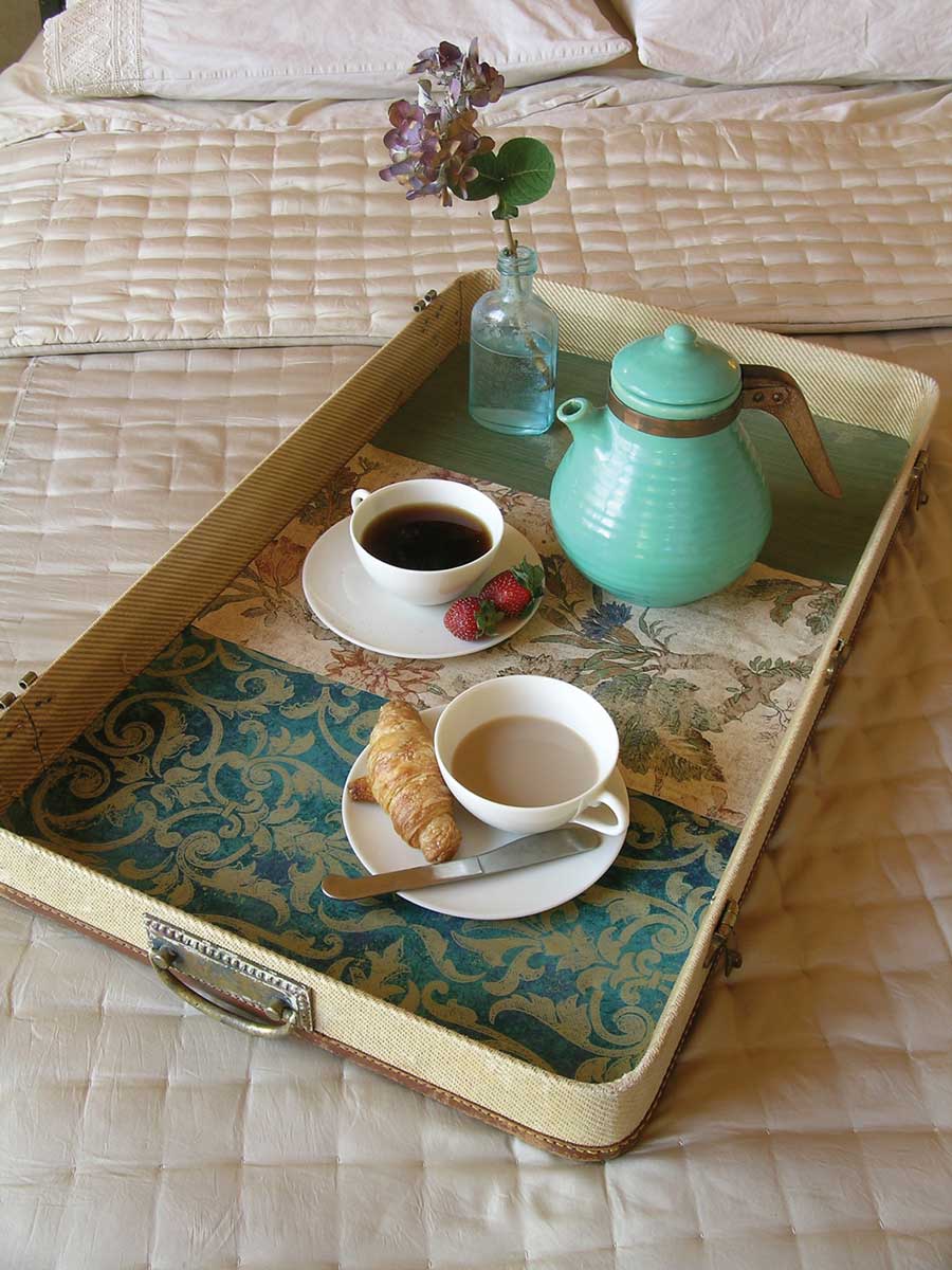 Pretty Breakfast Tray – Home and Garden